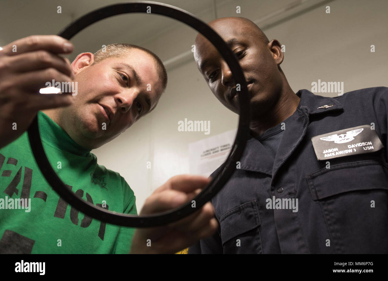 33rd mxs hi-res stock photography and images - Alamy