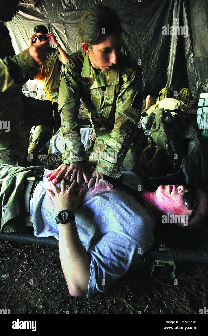 Tending wound hi-res stock photography and images - Alamy