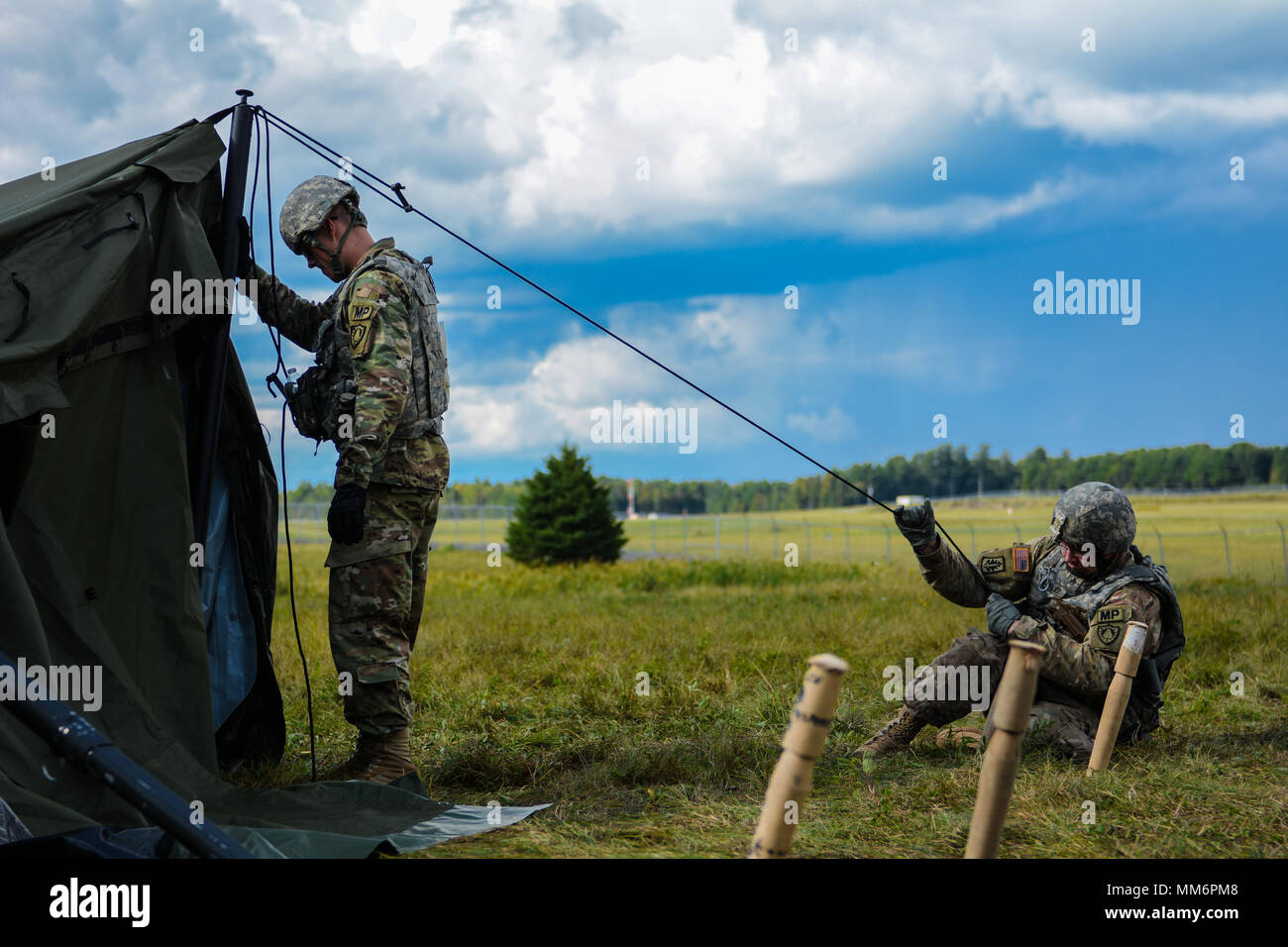 Soldiers from the 488th Military Police Company, Maine Army National ...