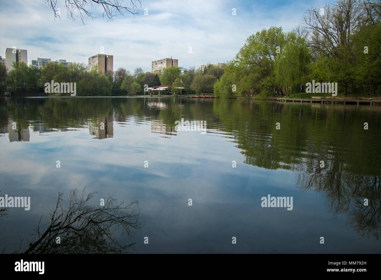 Urban lake hi-res stock photography and images - Alamy