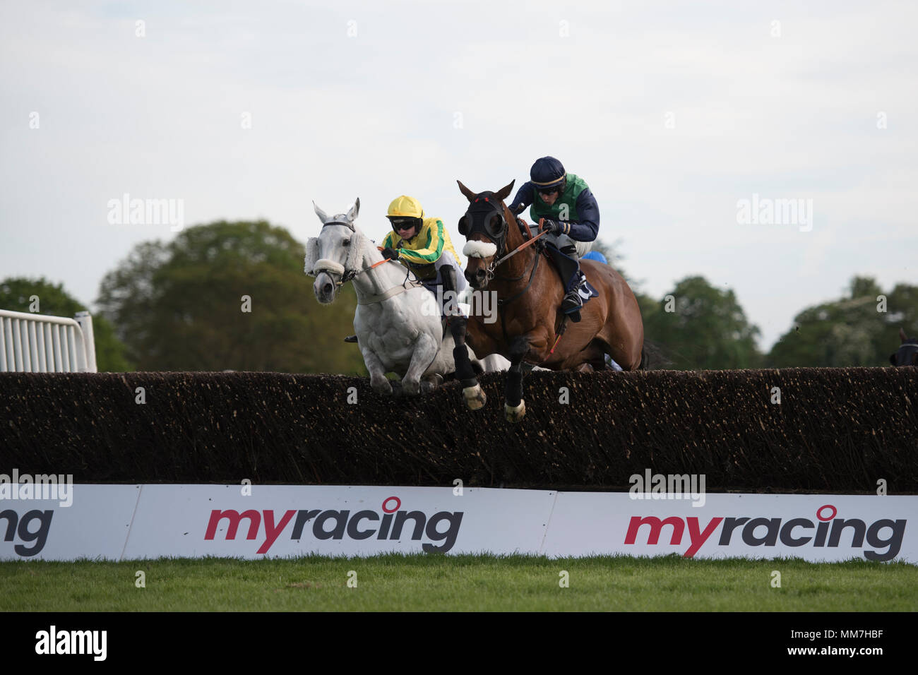 Fontwell hi-res stock photography and images - Alamy