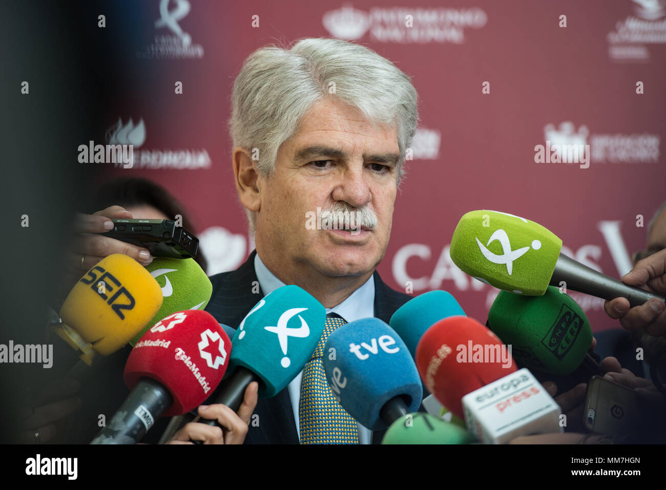 Spanish diplomat hi-res stock photography and images - Alamy