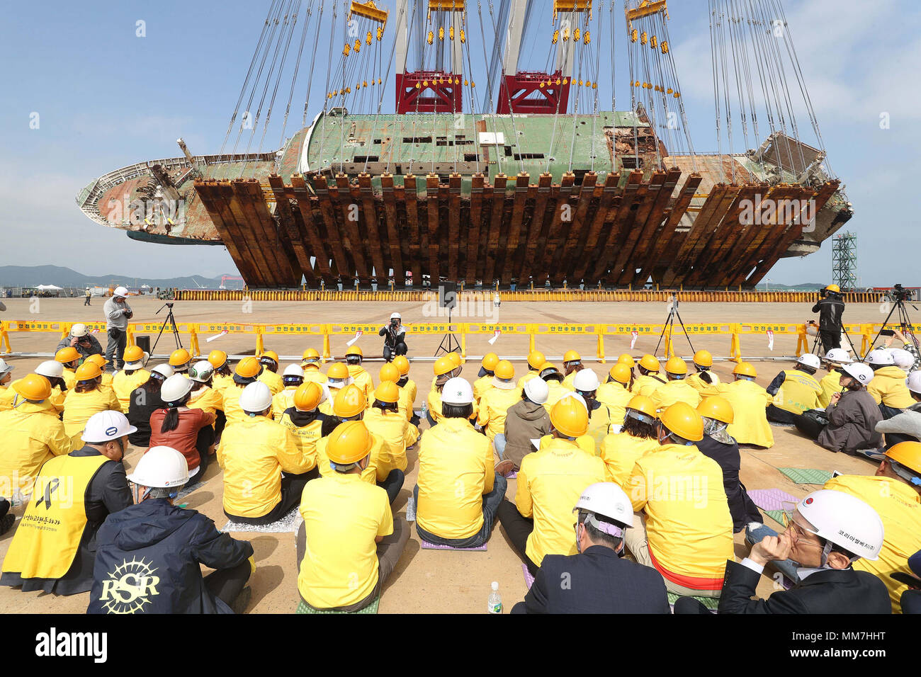 Seoul, May 10. 16th Apr, 2014. The vessel of the sunken South Korean ...