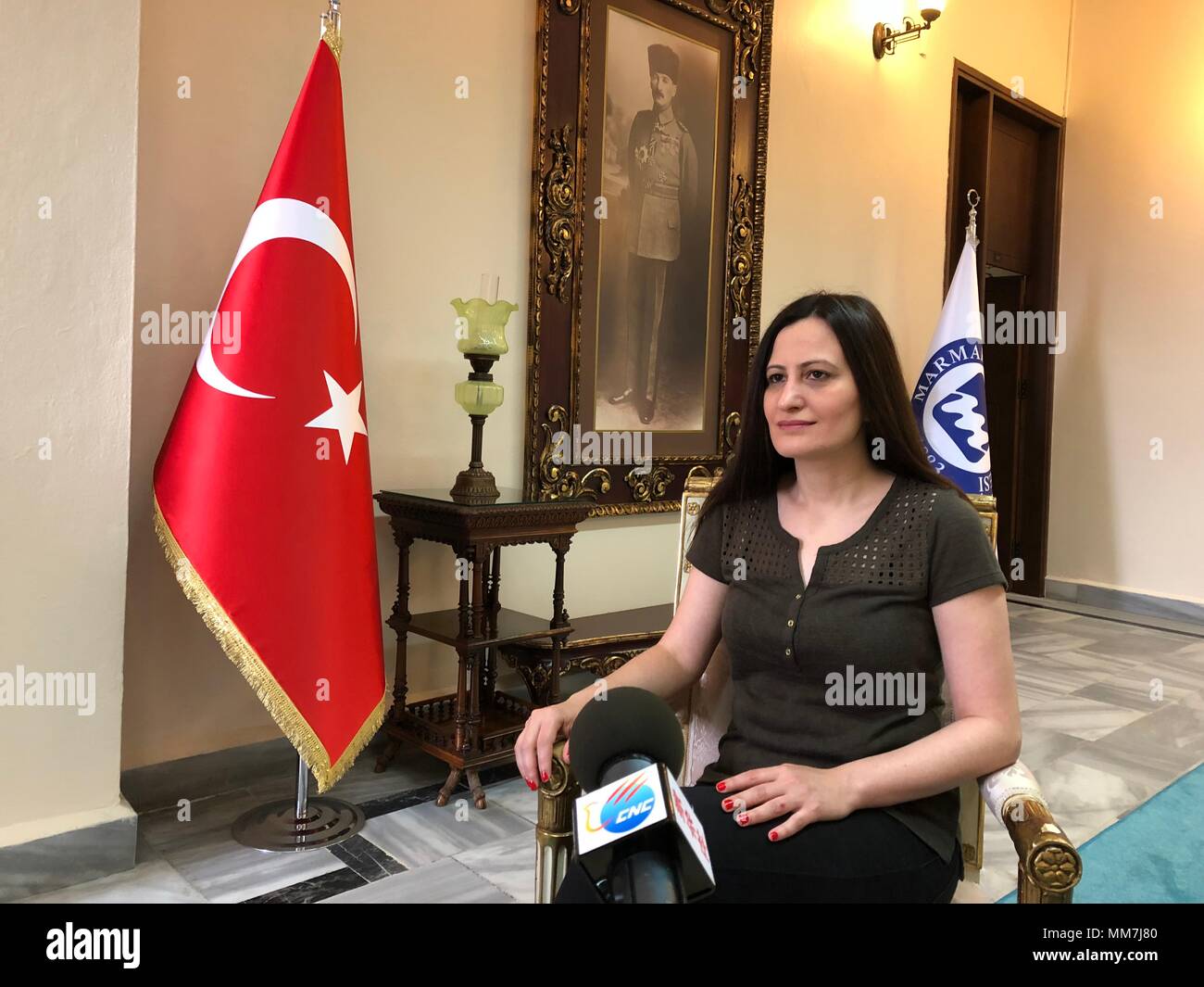 Lecturer middle east hi-res stock photography and images - Alamy