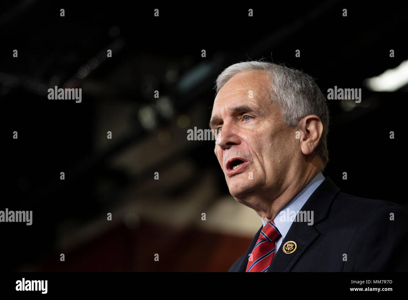 Congressman lloyd doggett hi-res stock photography and images - Alamy