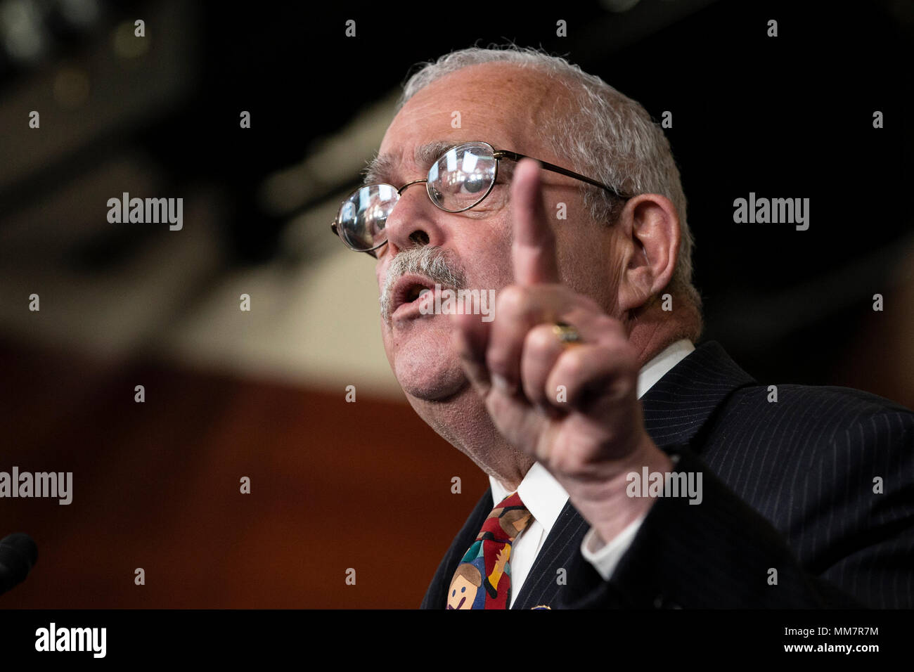 Congressman gerry connolly hi-res stock photography and images - Alamy