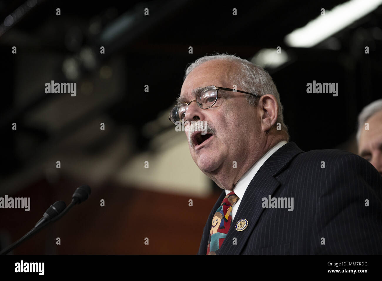 Congressman gerry connolly hi-res stock photography and images - Alamy