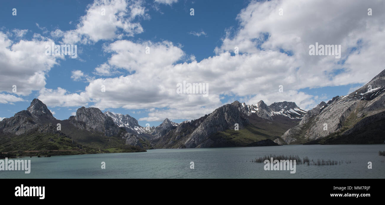 Riano village hi-res stock photography and images - Alamy