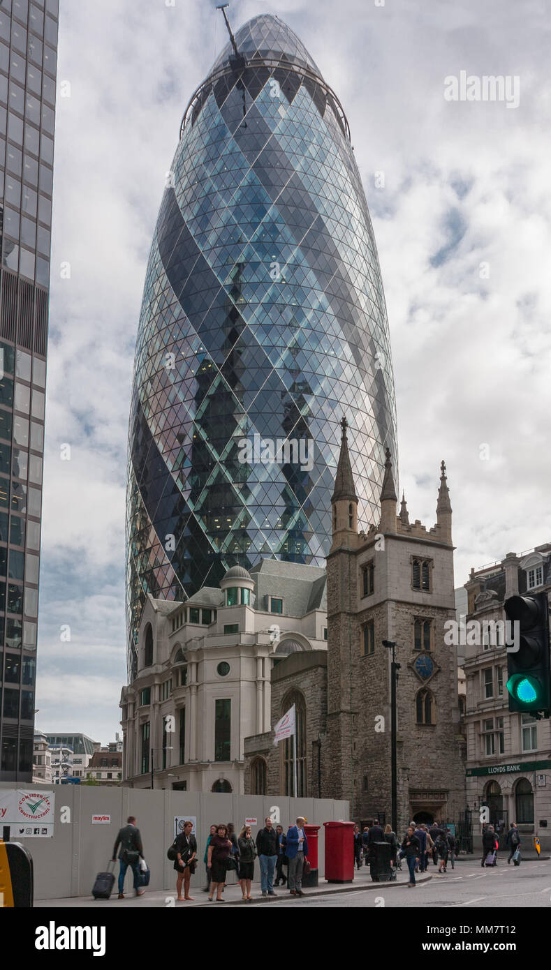 Bullet shaped building hi-res stock photography and images - Alamy