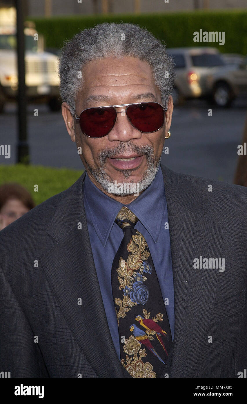 Morgan Freeman arriving at the premiere of "Along Came a Spider" in the ...