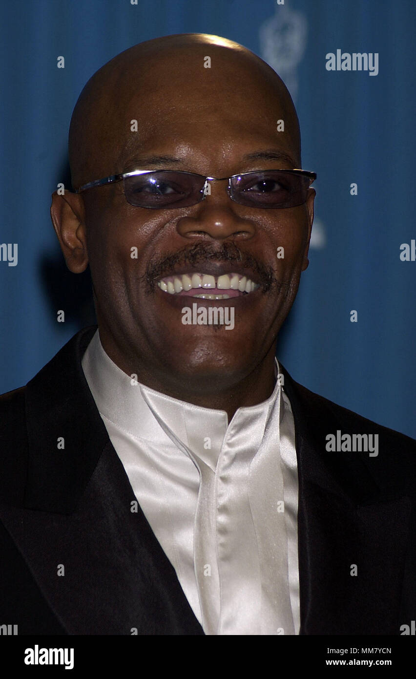 Samuel Jackson, backstage at the 73rd Annual Academy Awards at the ...