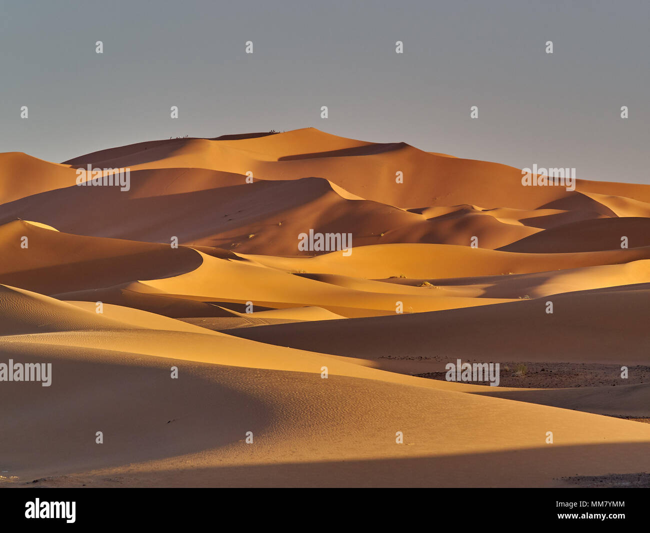 Seif dunes hi-res stock photography and images - Alamy