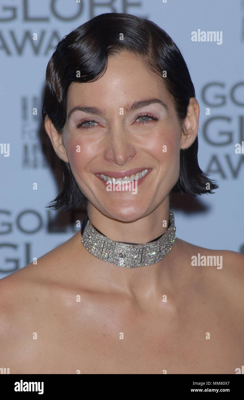 Carrie Ann Moss Backstage At The 59th Annual Golden Globe Awards At The Beverly Hilton Hotel In