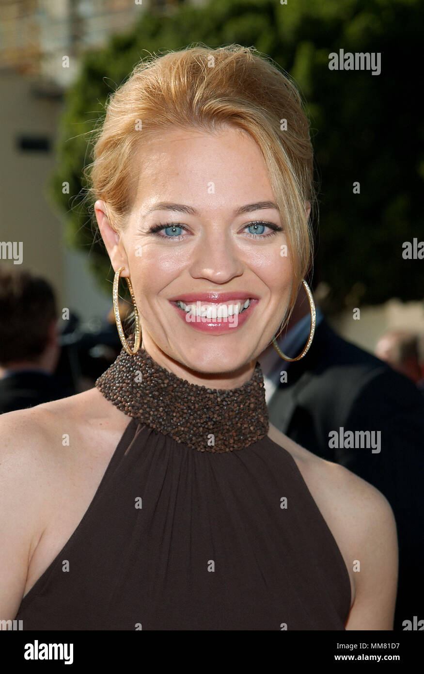 Jeri Ryan arriving at the 2001 Creative Arts Emmy Awards at the ...
