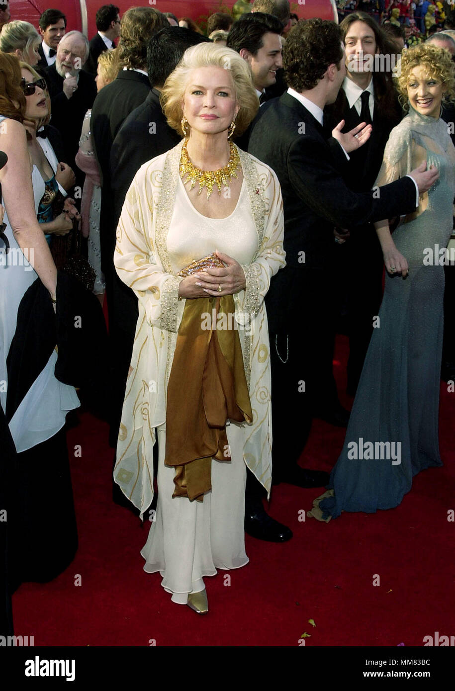 Best Actress nominee for her work in Requiem for a Dream, Ellen Burstyn arrives at the 73rd ...