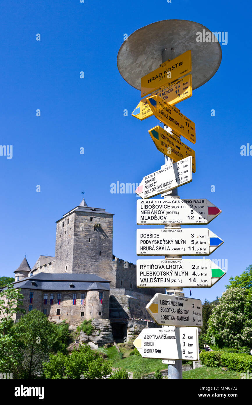 Gotický hrad Kost u Sobotky, Cesky raj, Ceska republika / gothic castle ...