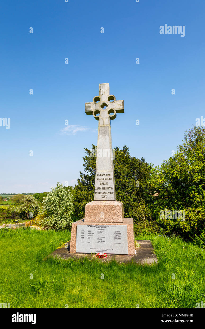 Small village war memorial hi-res stock photography and images - Alamy