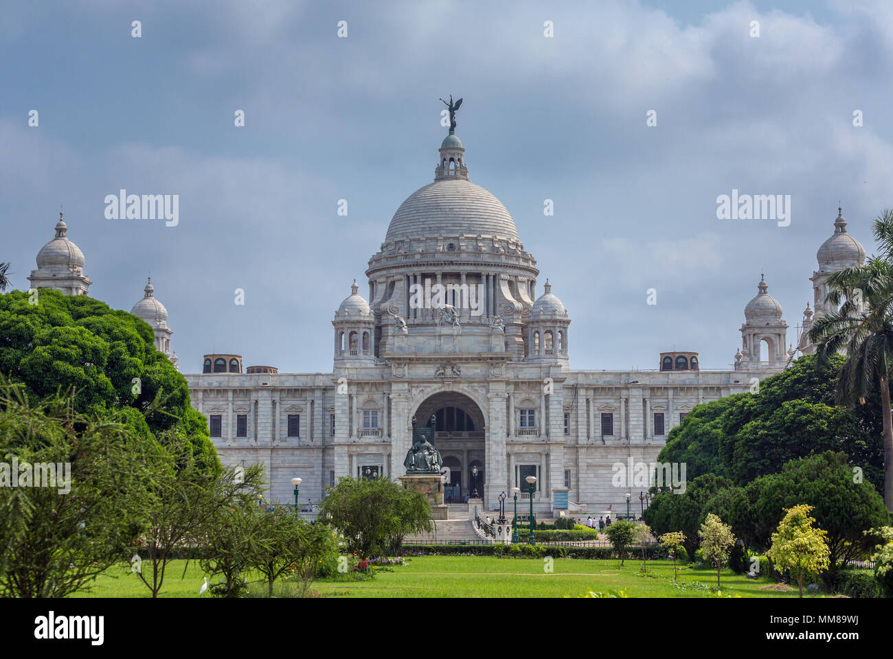 Victoria memorial india hi-res stock photography and images - Alamy