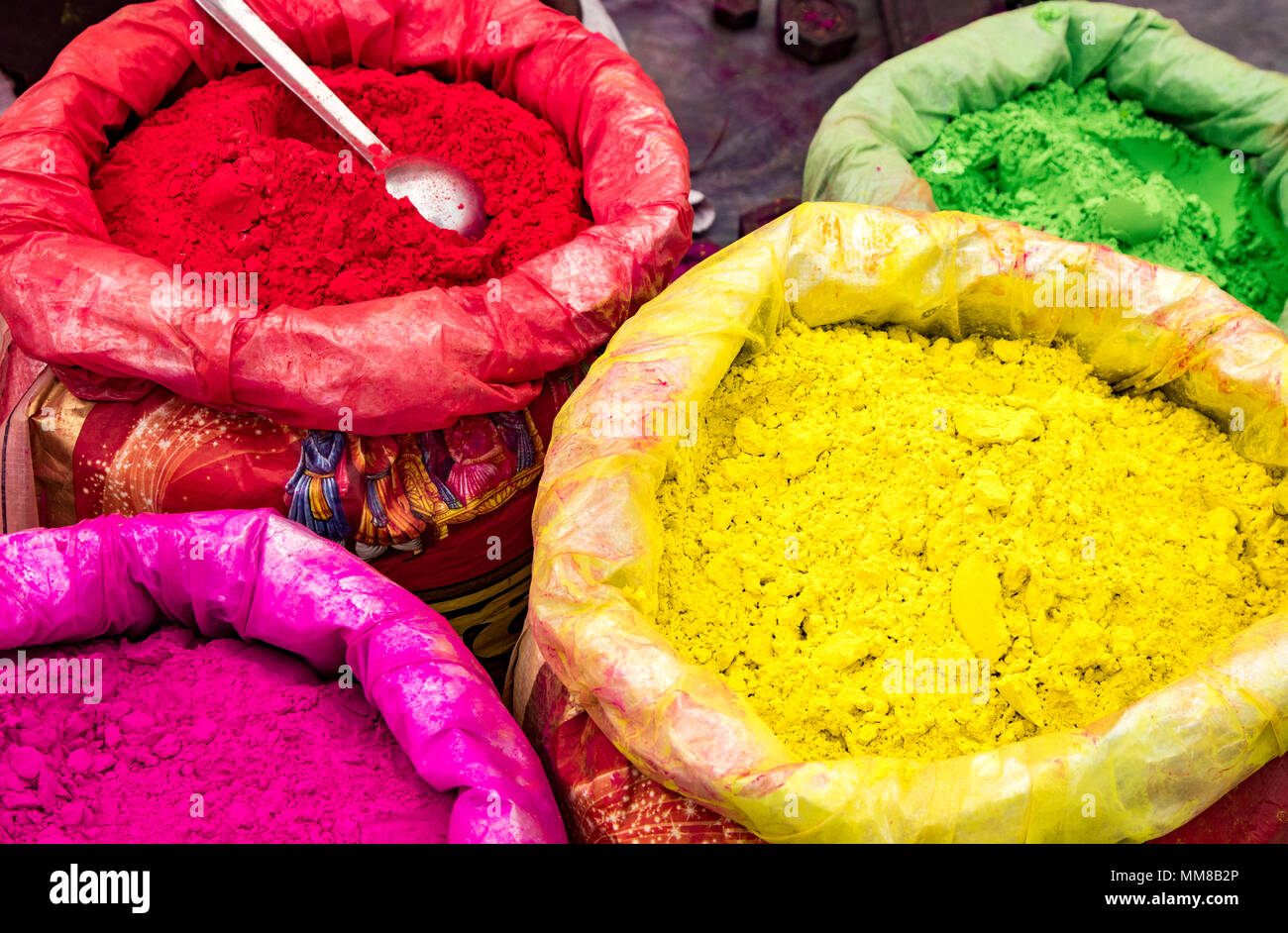 Colored pigment natural powder hi-res stock photography and images - Alamy