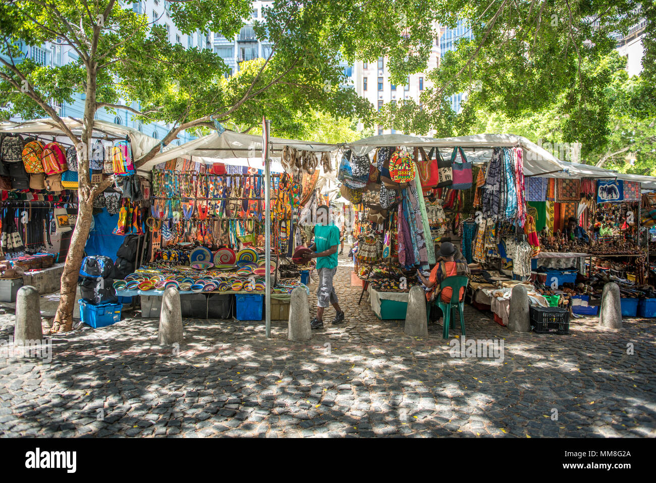 Trinkets for sale hi-res stock photography and images - Alamy