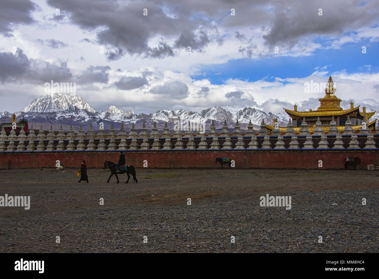 Tibet tower hi-res stock photography and images - Alamy