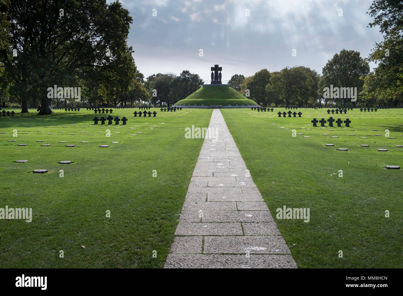 German war graves world war 2 hi-res stock photography and images - Alamy