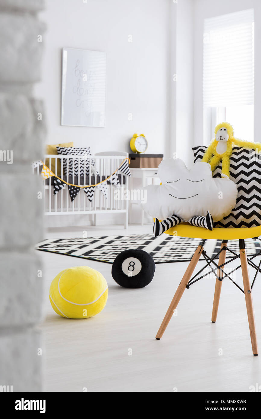 Monkey cot hi-res stock photography and images - Alamy