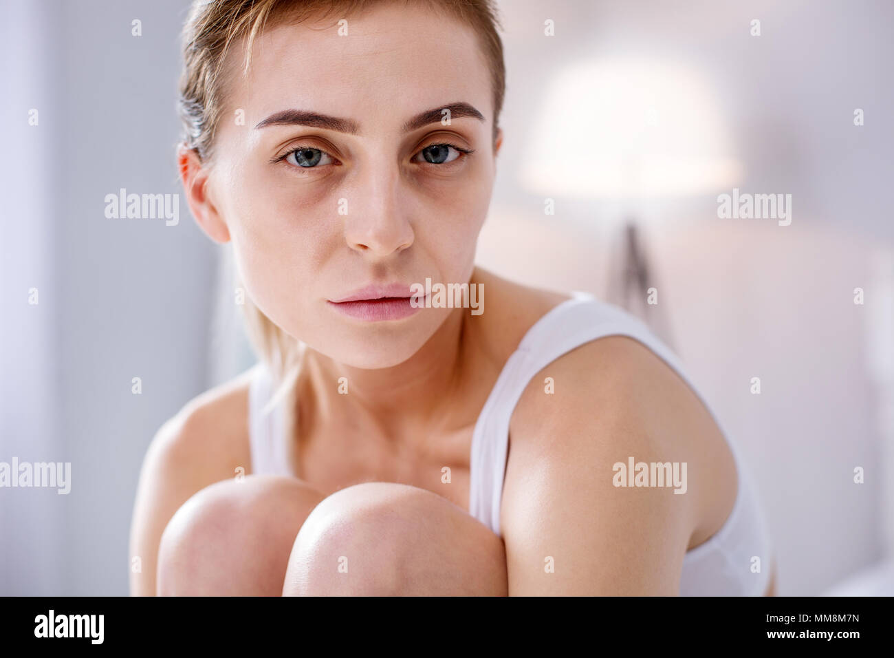 Pale looking patient hi-res stock photography and images - Alamy