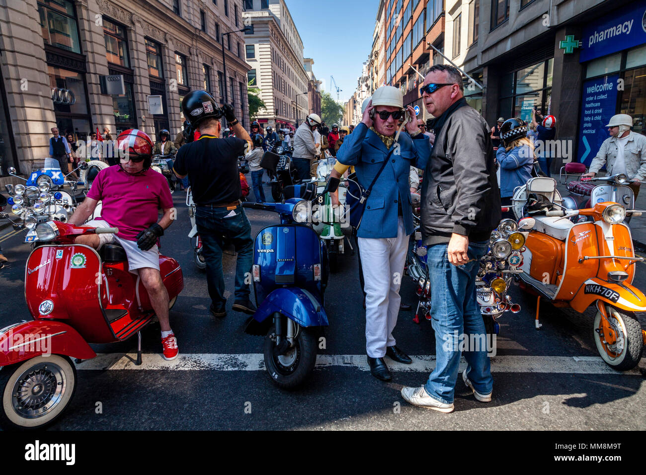 Scooter rally hi-res stock photography and images - Alamy