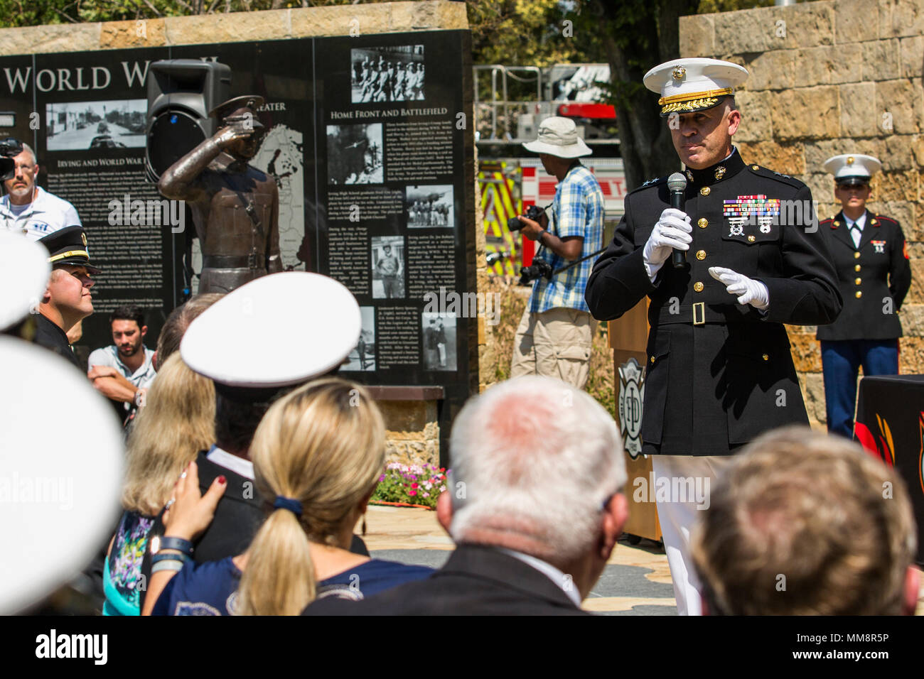 Ivring hi-res stock photography and images - Alamy