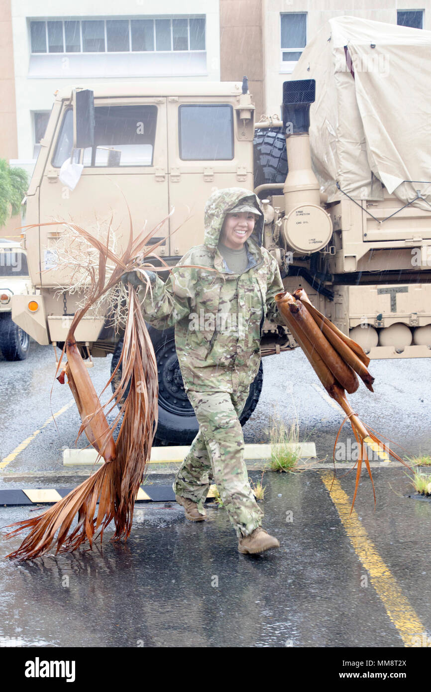 Sgt. Shamilia Mota, from Philadelphia, Miss., and a medical supply ...