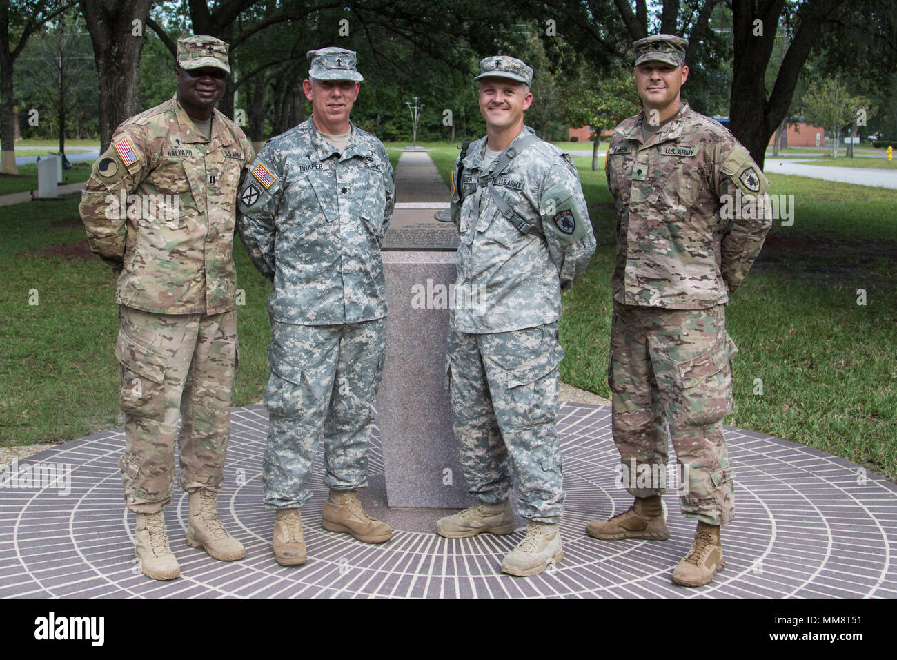 Approximately 40 Army National Guard Soldiers from Kentucky, Florida ...