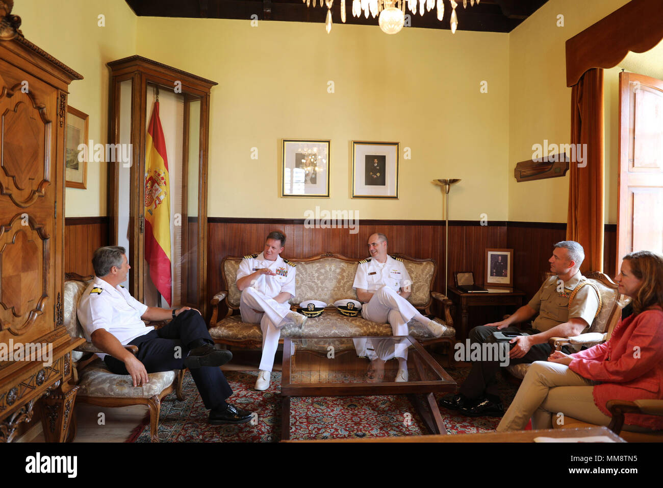 170908-N-KW515-119 PALMA DE MALLORCA, Spain (Sept. 8, 2017) Capt. Larry ...