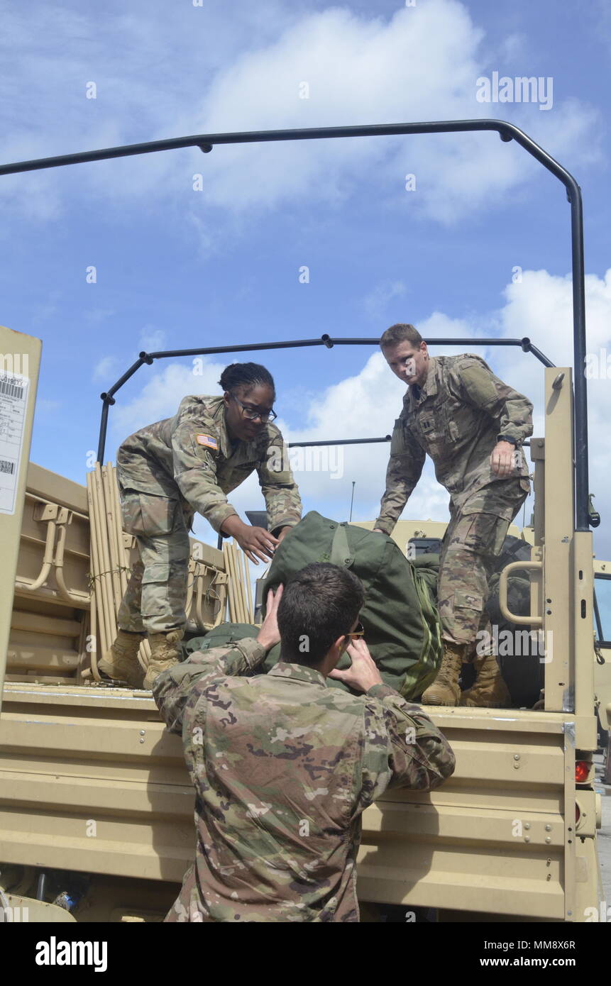 Saint thomas airport hi-res stock photography and images - Alamy