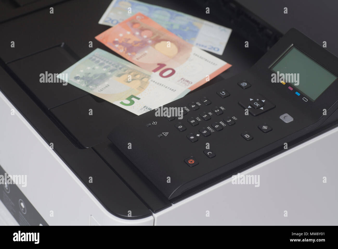 Banknote press hi-res stock photography and images - Alamy