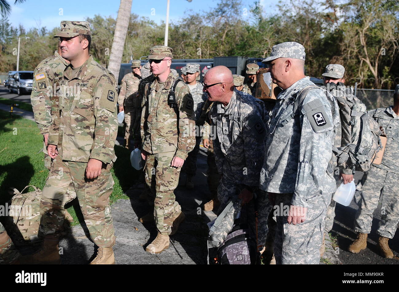 Soldiers from the 1/65th Infantry Regiment, 92nd Military Police ...