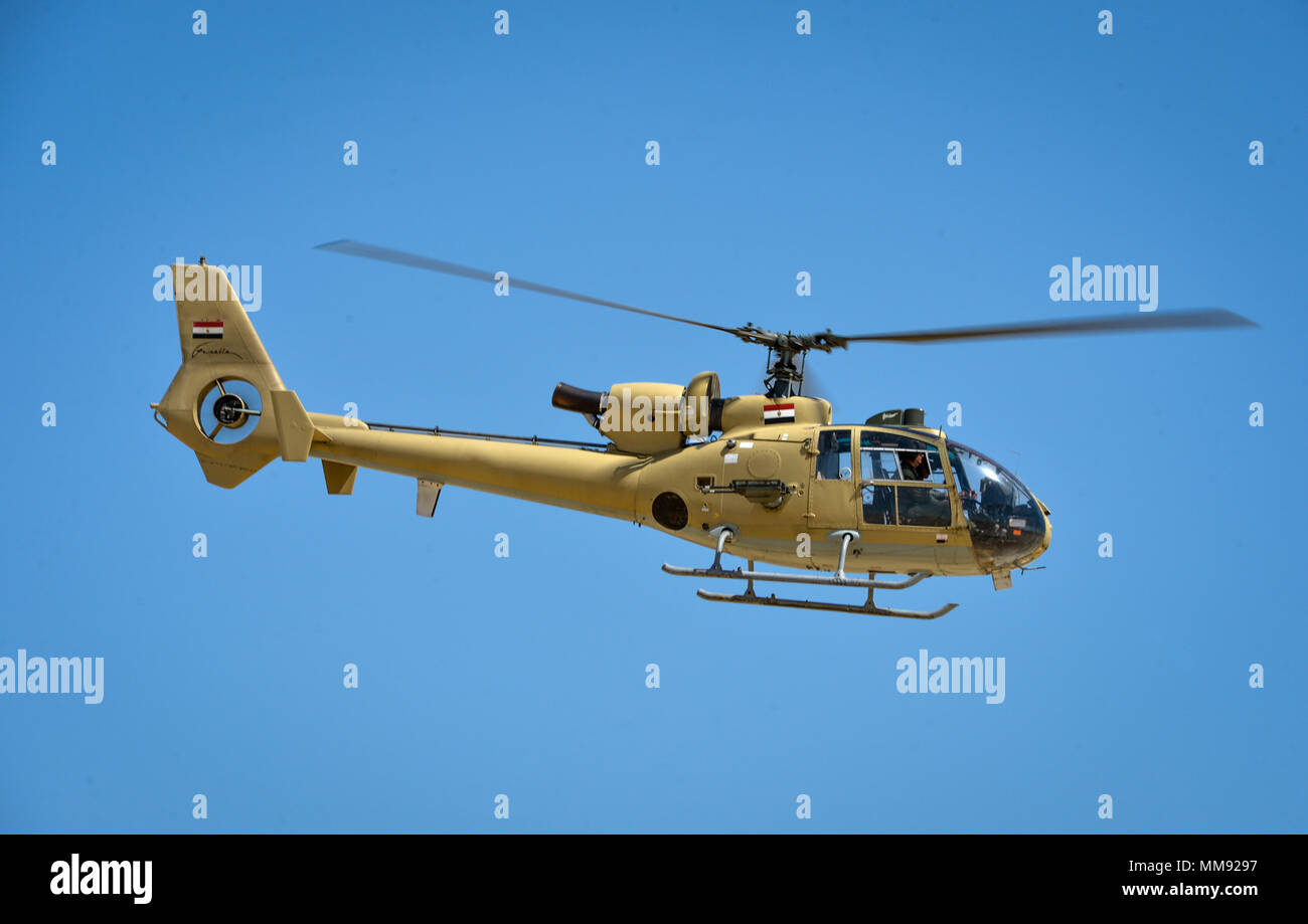 Aerospatiale a star helicopter hi-res stock photography and images - Alamy