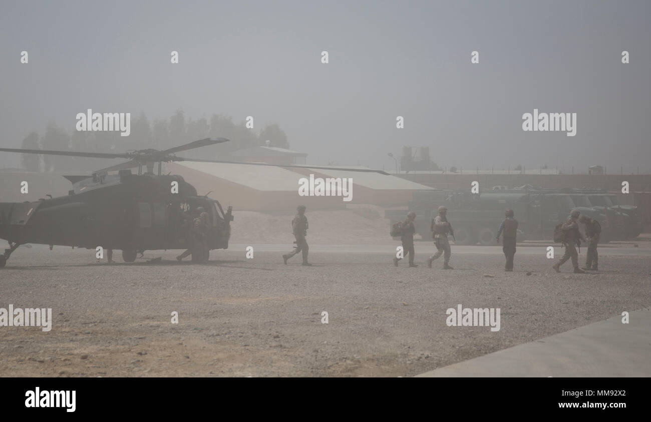 British vehicles afghanistan hi-res stock photography and images - Alamy