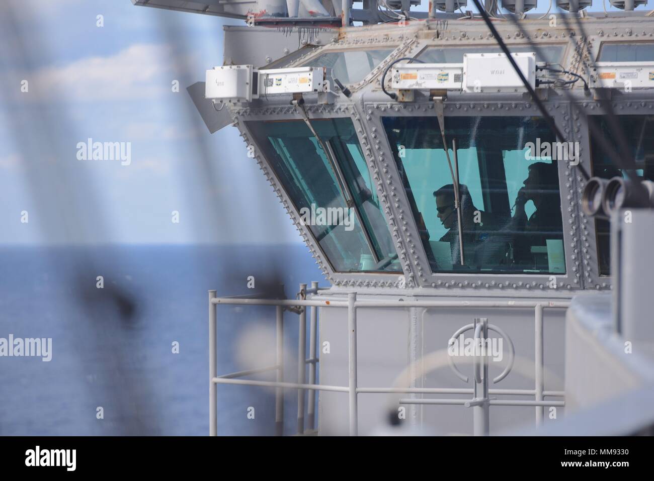 170916-N-NQ487-462 ATLANTIC OCEAN (Sept. 16, 2017) Cmdrs. Steven ...