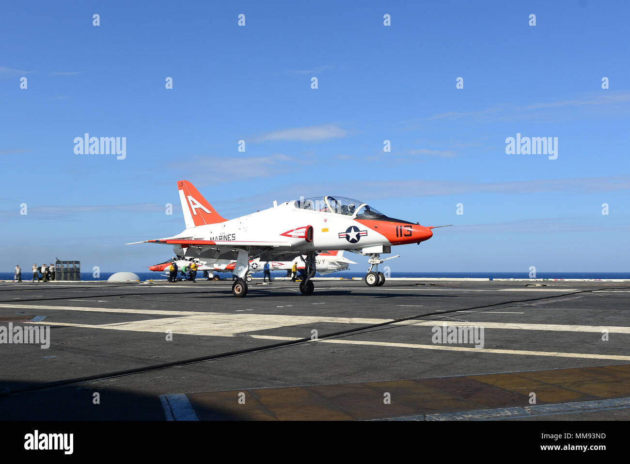 170916-N-PE636-160 ATLANTIC OCEAN (Sept. 16, 2017) A T-45C Goshawk ...
