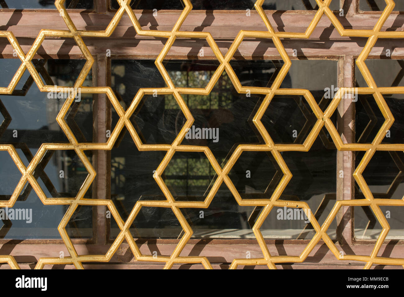 Example of Ottoman art patterns applied on metals Stock Photo - Alamy