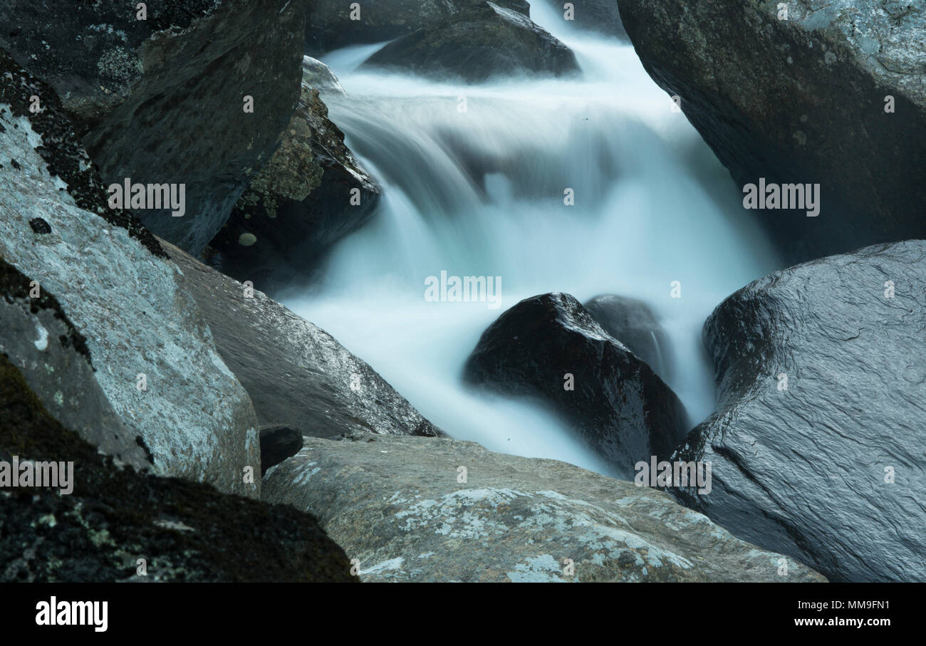 Calm rivers hi-res stock photography and images - Alamy