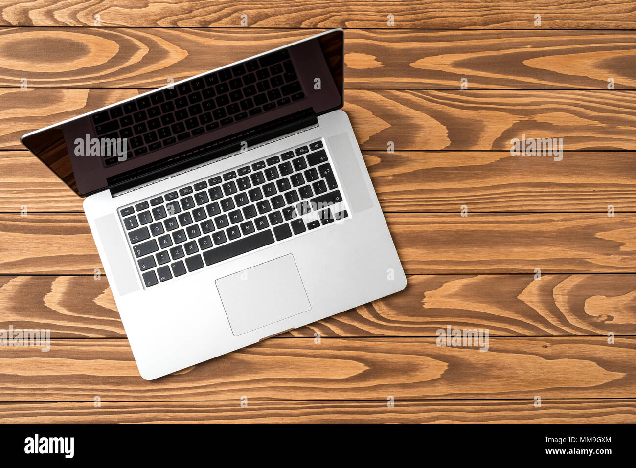 Wooden table top aerial hi-res stock photography and images - Alamy