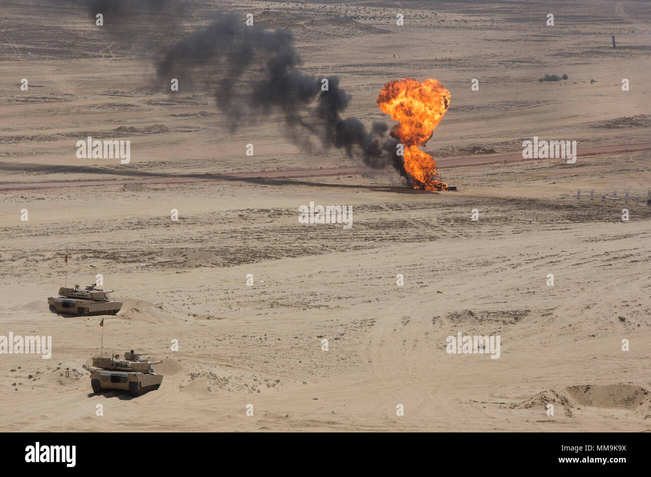 Egyptian Army M1A1 Abrams battle tanks take positions on a simulated ...