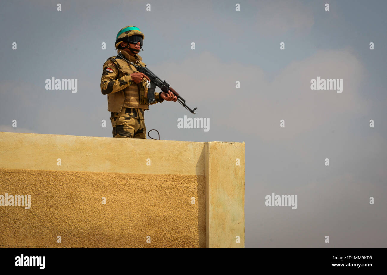 Egyptian soldier hi-res stock photography and images - Alamy