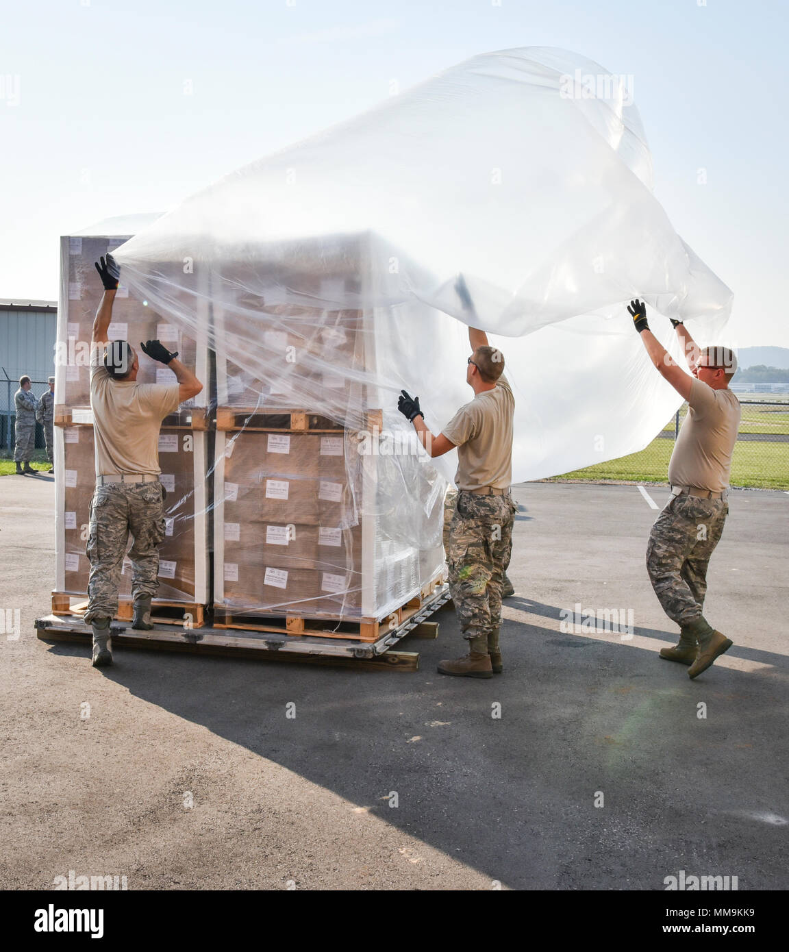 Airmen of the 117th Logistics Readiness Squadron, Sumpter Smith Air ...