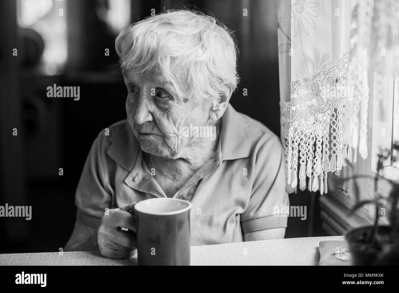 Kitchen mature Black and White Stock Photos & Images - Alamy