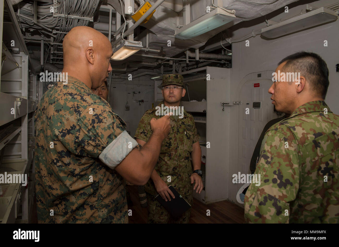170920-N-RD713-056 WHITE BEACH (Sept. 20, 2017) Maj. Christopher ...