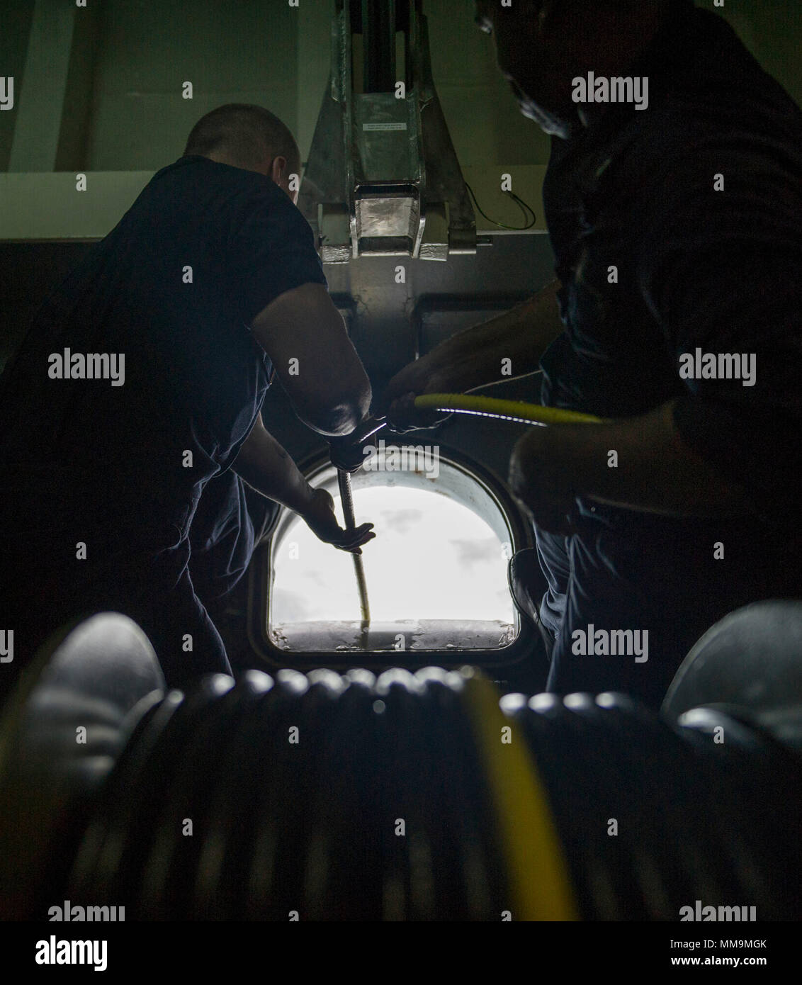 170919-N-LD343-007 U.S. 5TH FLEET AREA OF OPERATIONS (Sept. 19, 2017 ...