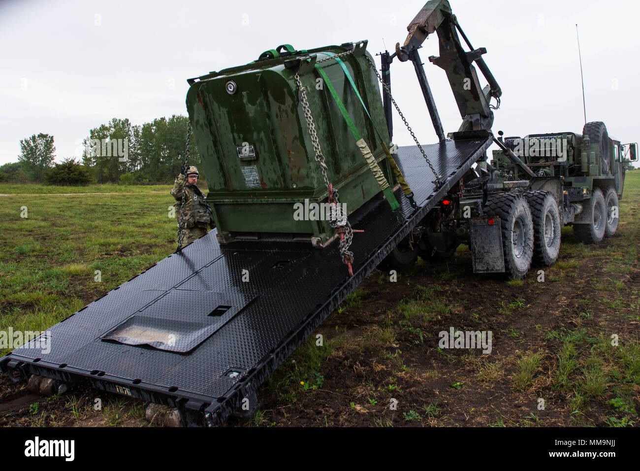 Soldiers with the Maine Army National Guard’s Forward Support Company ...